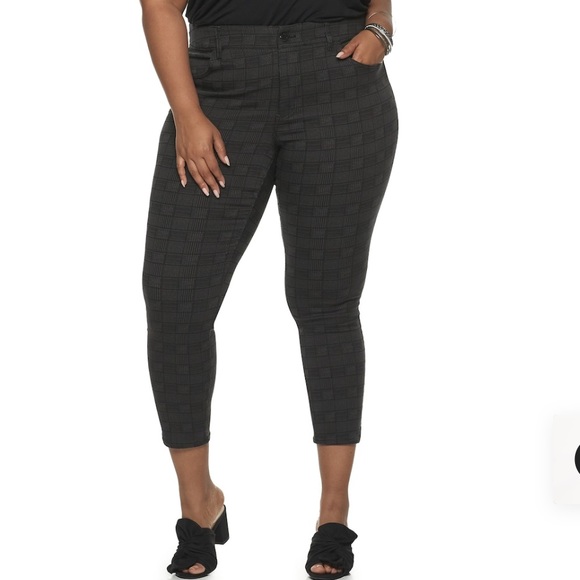 EVRI | Pants & Jumpsuits | Plus Size Evri Black Plaid Stretch Ankle ...